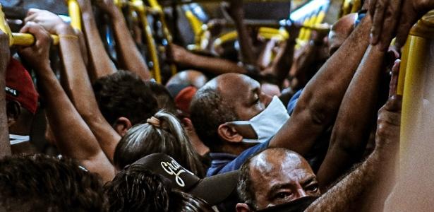 Conheça o autor da foto do ônibus lotado que viralizou na reabertura do ...