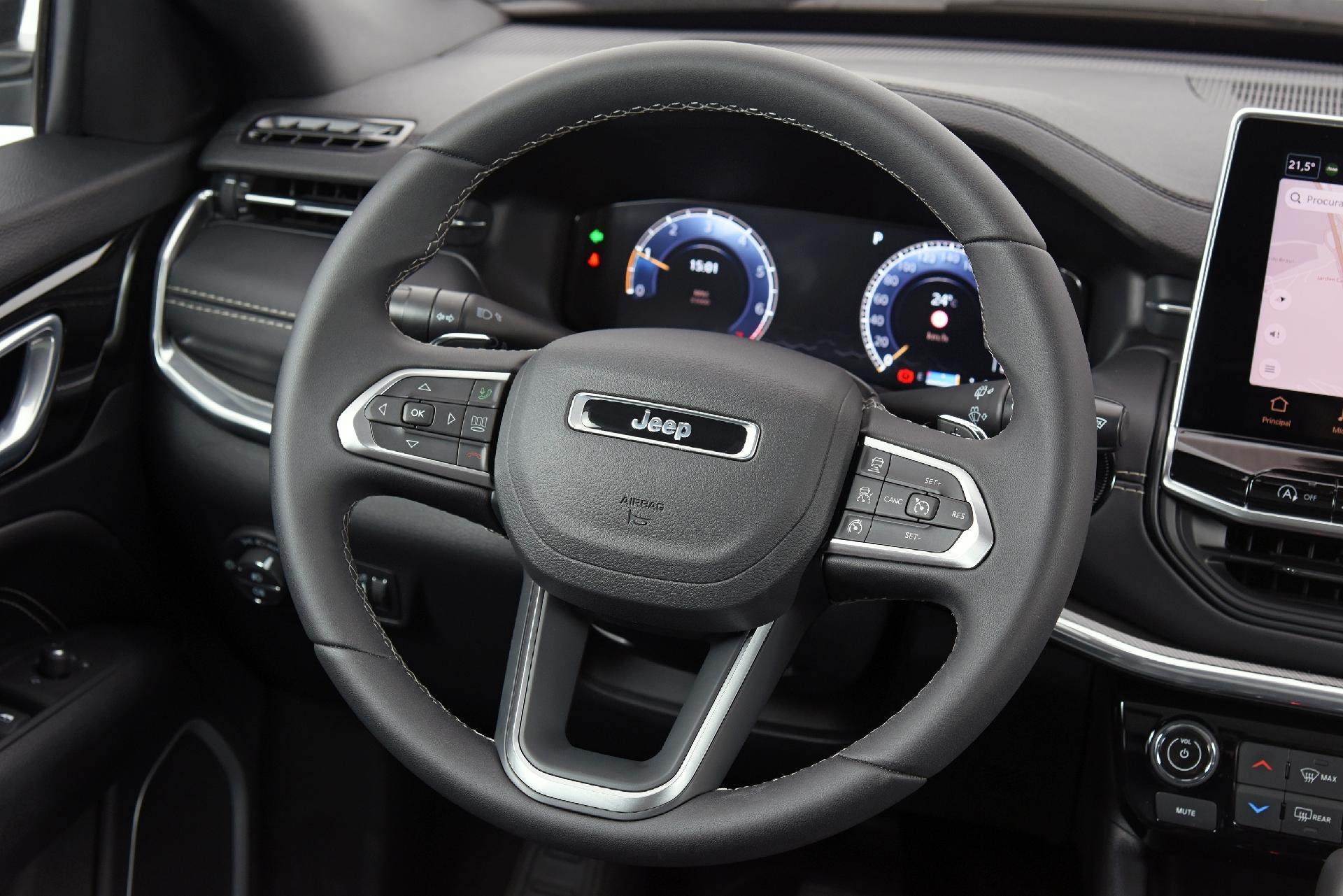 Jeep Compass x Toyota Corolla Cross: qual o melhor SUV médio?