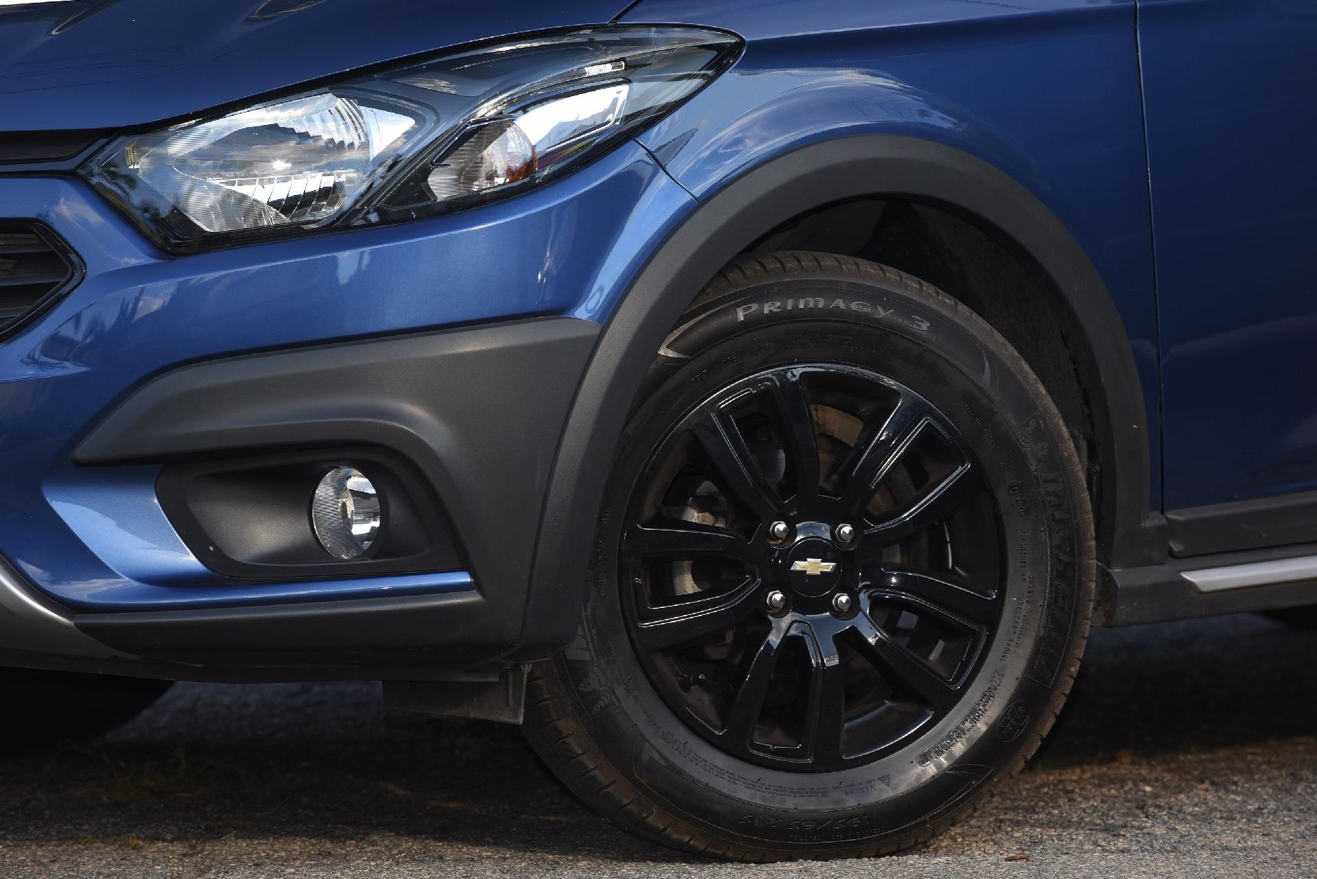 Duelo Chevrolet Onix x Renault Stepway