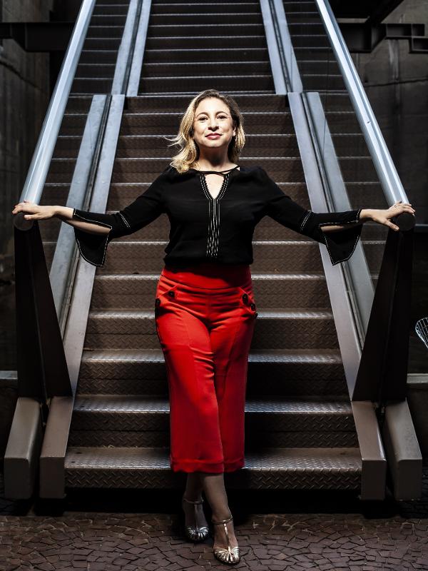 Déborah De Mari empodera meninas na ciência e tecnologia