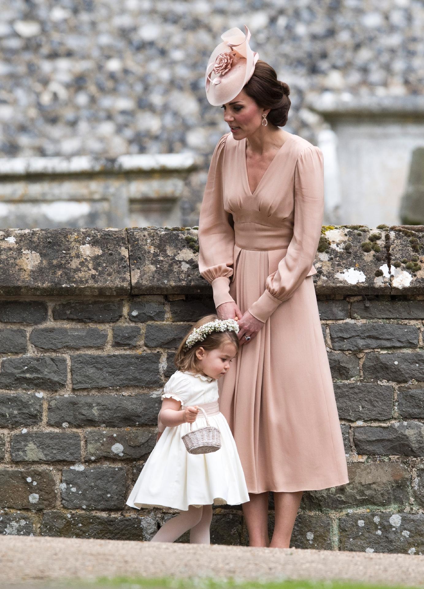 Fotos: Princesa Charlotte: veja os momentos mais marcantes da pequena ...