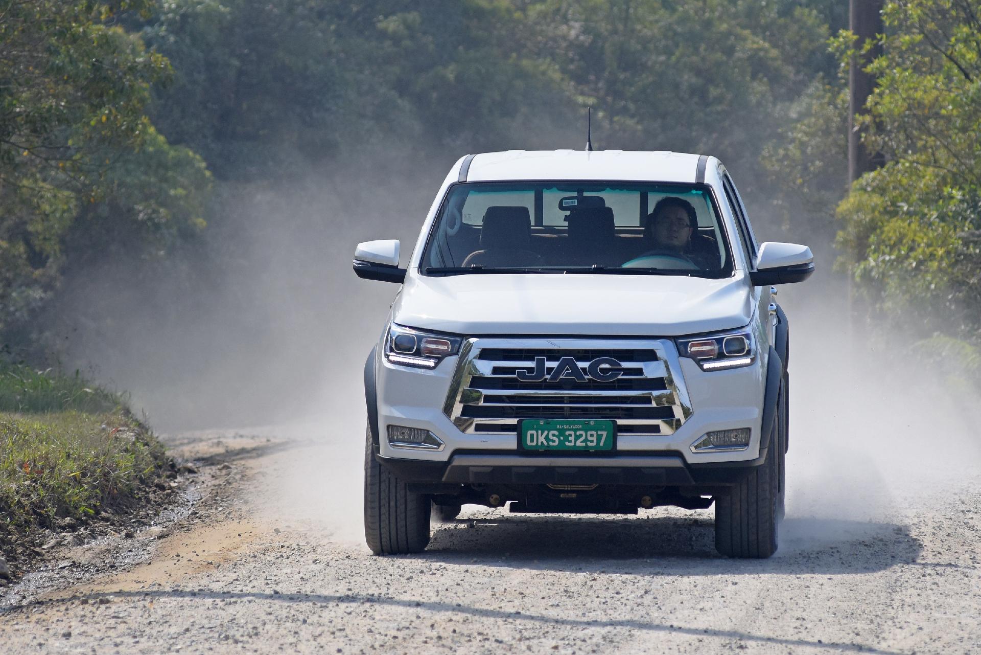 Fotos: Avaliação: conheça a JAC iEV 330P, a 1ª picape elétrica do mundo ...