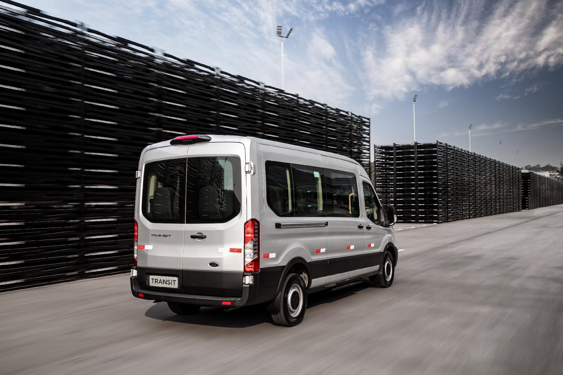 Ford Transit retorna ao Brasil após 7 anos e quer conectividade como ...