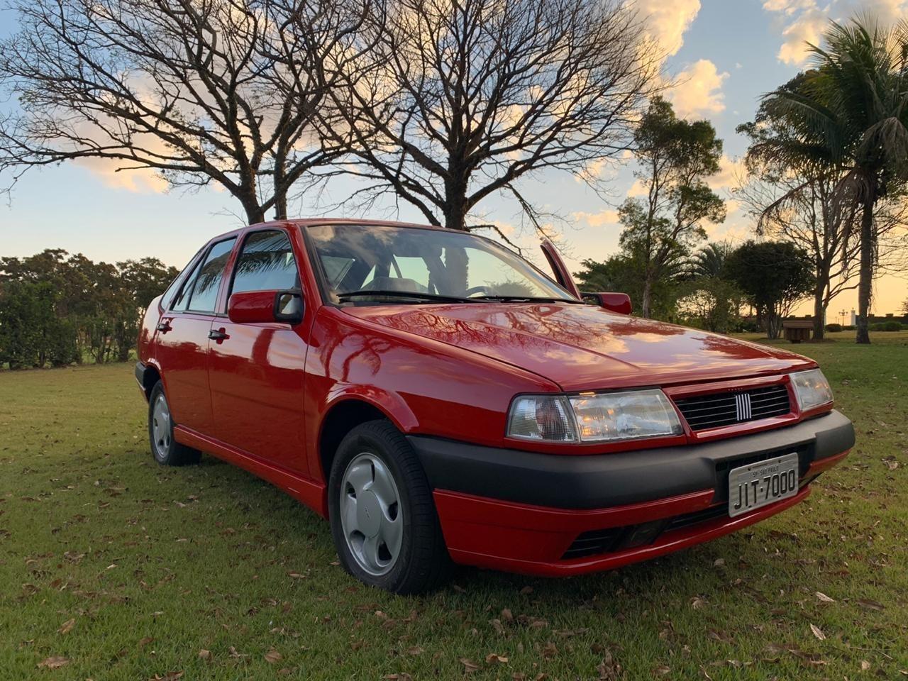 Fiat Tempra Stile 1996 é restaurado e recupera raro interior bege