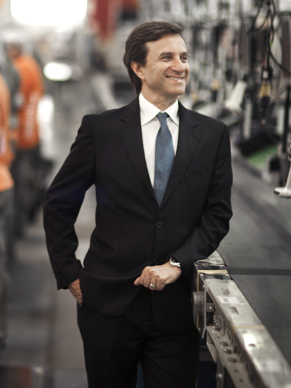 A anti-Apple: Como a Positivo fez 30 anos em área dominada por gringas ...