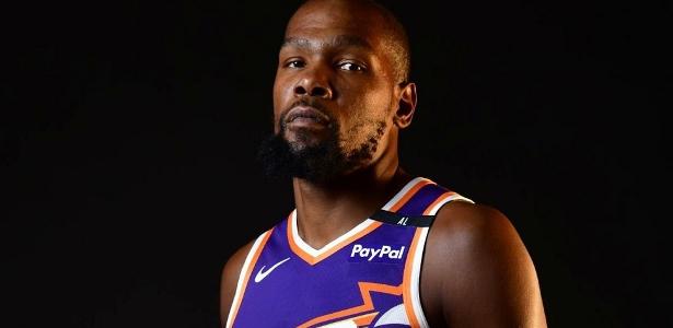 Durant é trocado para os Rockets por Green, Brooks e escolhas de Draft