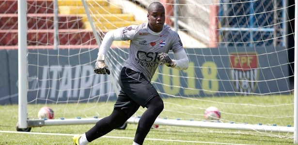 Do futebol americano ao "soccer": EUA acham goleiro de seleção em SP ...