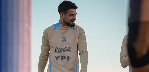 Flaco López comemora reconhecimento na Argentina próximo à Copa