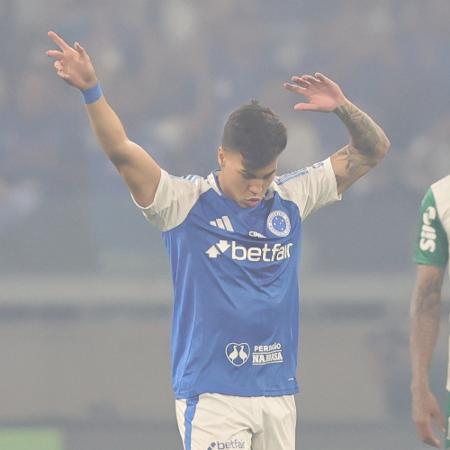 Cruzeiro arrasa em 4min e manda Palmeiras com derrota ao Super Mundial