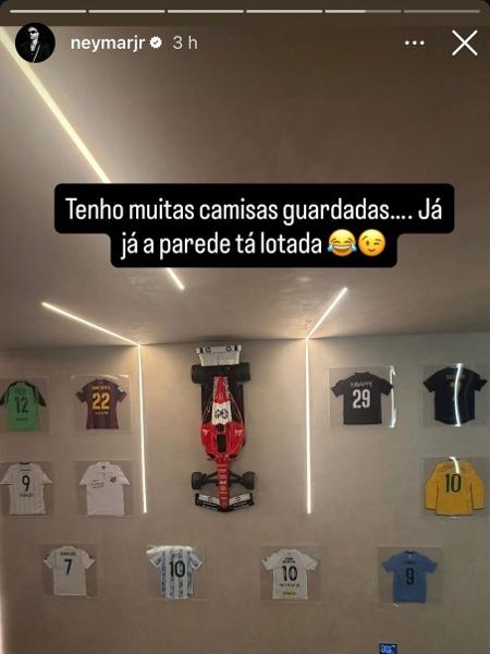 Neymar mostra coleção de camisas e pergunta: 'De quem falta?'