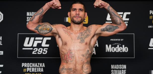UFC 295: Alex Poatan luta pelo cinturão meio-pesado da organização