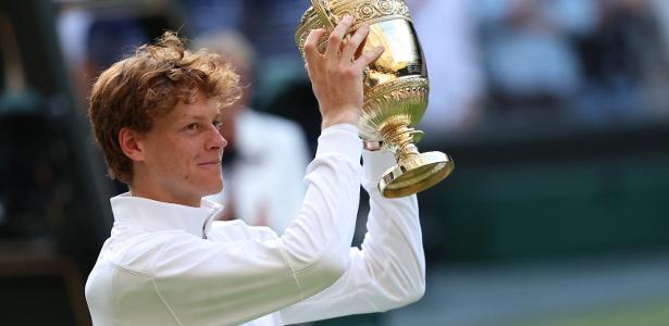Sinner dá o troco, destrona Alcaraz e conquista Wimbledon