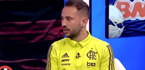 E. Ribeiro diz estar jogando "até melhor" que no bicampeonato do ...