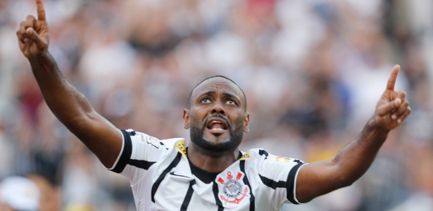 Vagner Love chora depois de brilhar e diz que não desaprendeu a jogar ...