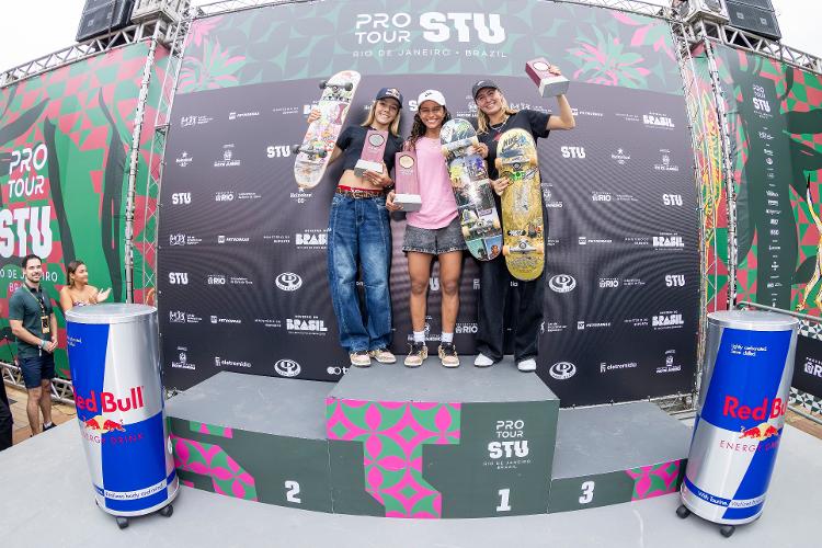 Rayssa Leal resolve na 1ª volta e é pentacampeã do STU Rio