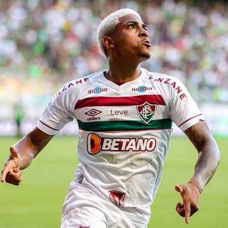 Fluminense x Cuiabá: Thiago Santos e John Kennedy são titulares no Flu