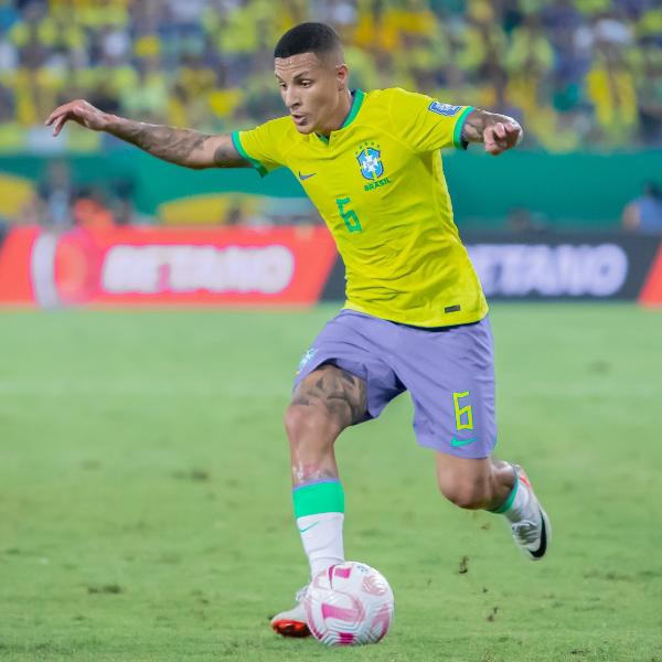 Arana conta as dores da lesão que o tirou da Copa e a volta à seleção