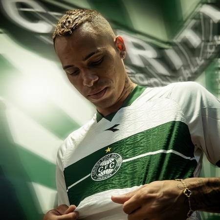 Coritiba anuncia Breno Lopes, ex-Palmeiras e Fortaleza