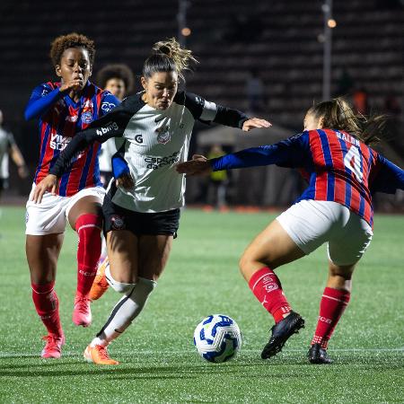 Brasileirão Feminino: Corinthians vence Bahia no Pacaembu e vai à semi