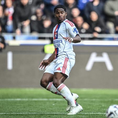 Endrick dá assistência, mas Lyon leva virada e perde para Monaco