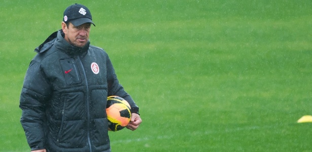 Direção do Inter mantém Dunga e diz que não vai ceder à pressão externa ...