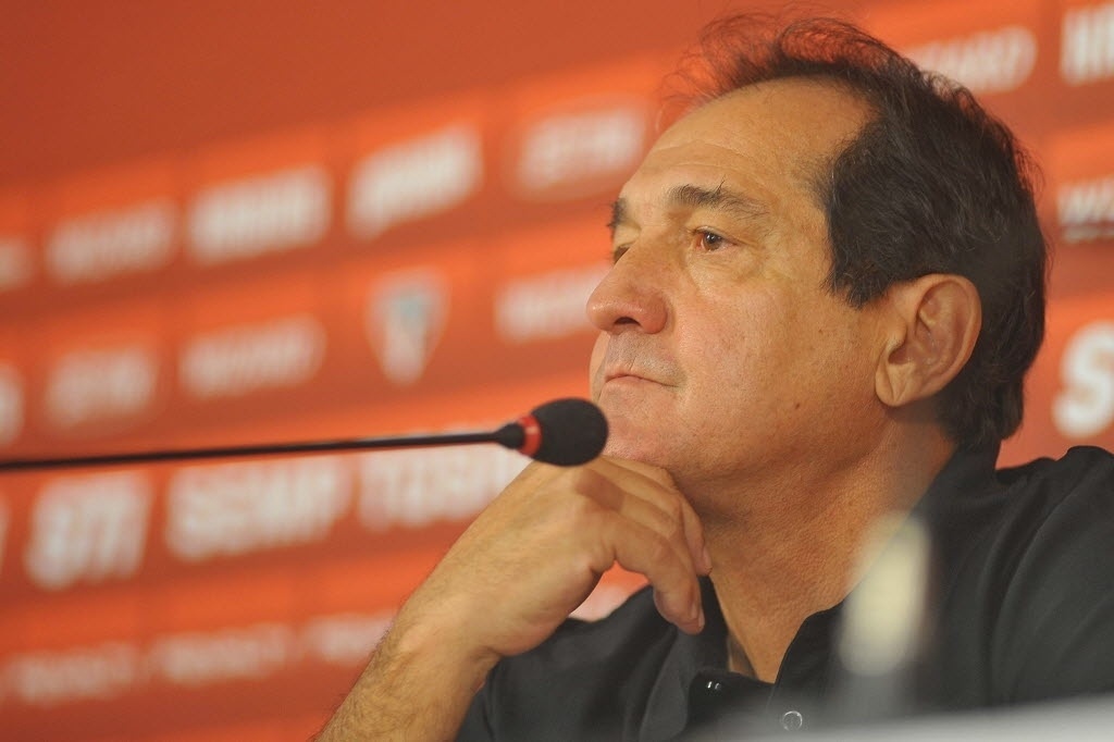 Fotos: Muricy Ramalho é apresentado no São Paulo - 10/09/2013 - UOL Esporte