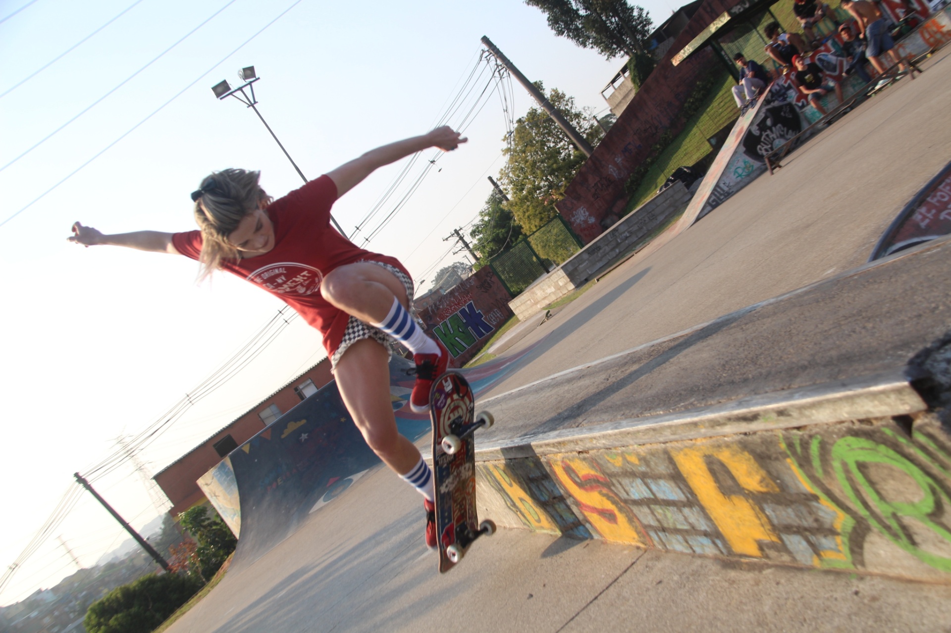 Brasileira é confirmada como tricampeã mundial de skate vertical - 08 ...