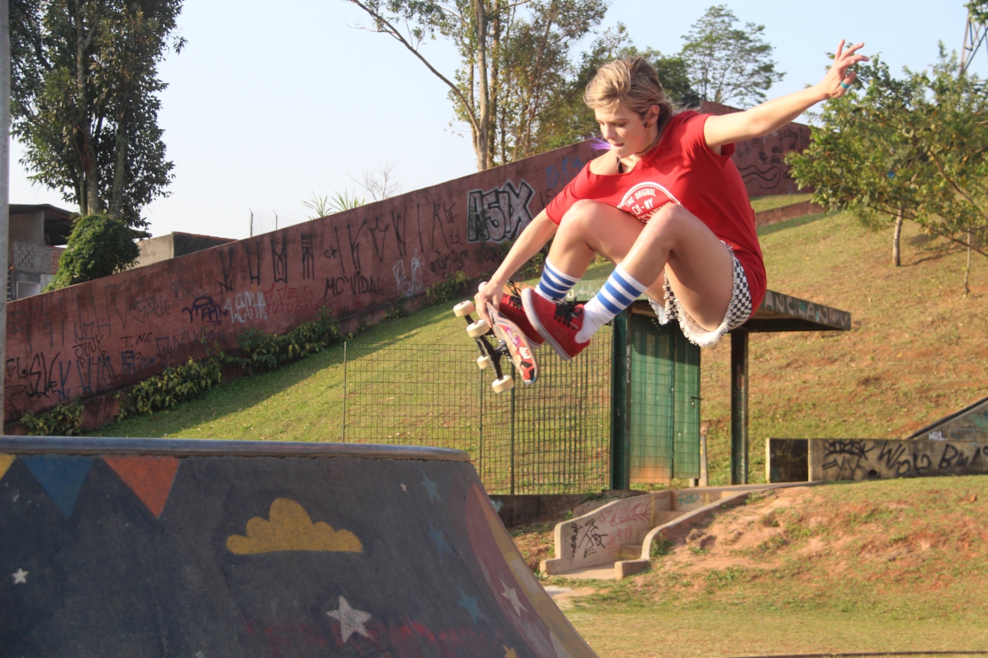 Brasileira é confirmada como tricampeã mundial de skate vertical - 08 ...