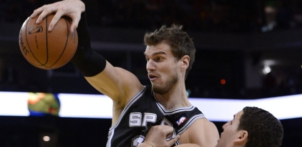 1º campeão brasileiro da NBA, Splitter anuncia aposentadoria aos 33 ...