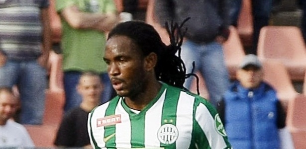 Zagueiro da seleção de Trinidad e Tobago morre aos 22 anos - 30/12/2013 ...