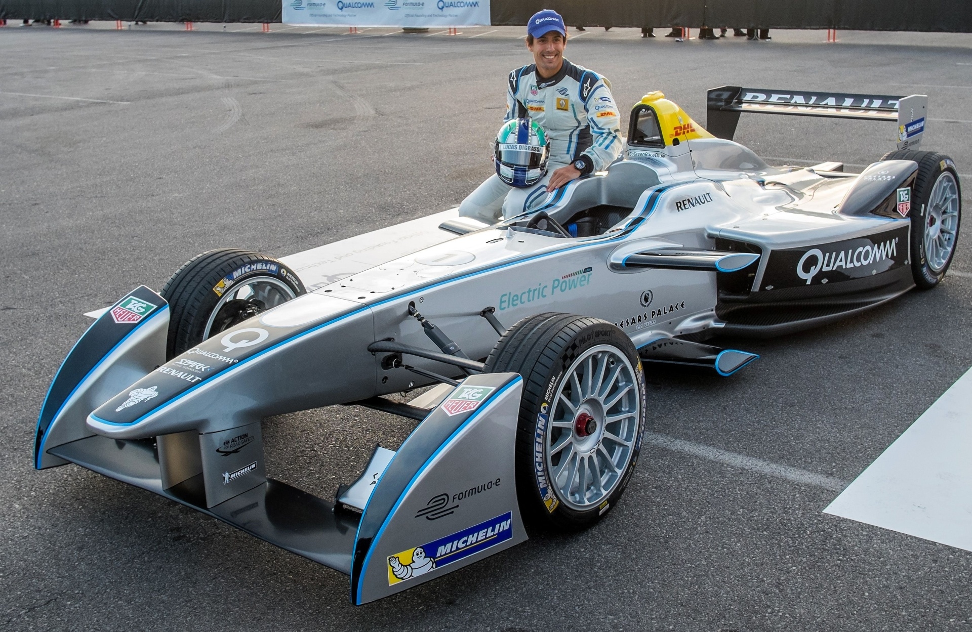 Fotos: Lucas di Grassi apresenta primeiro carro que vai competir na ...