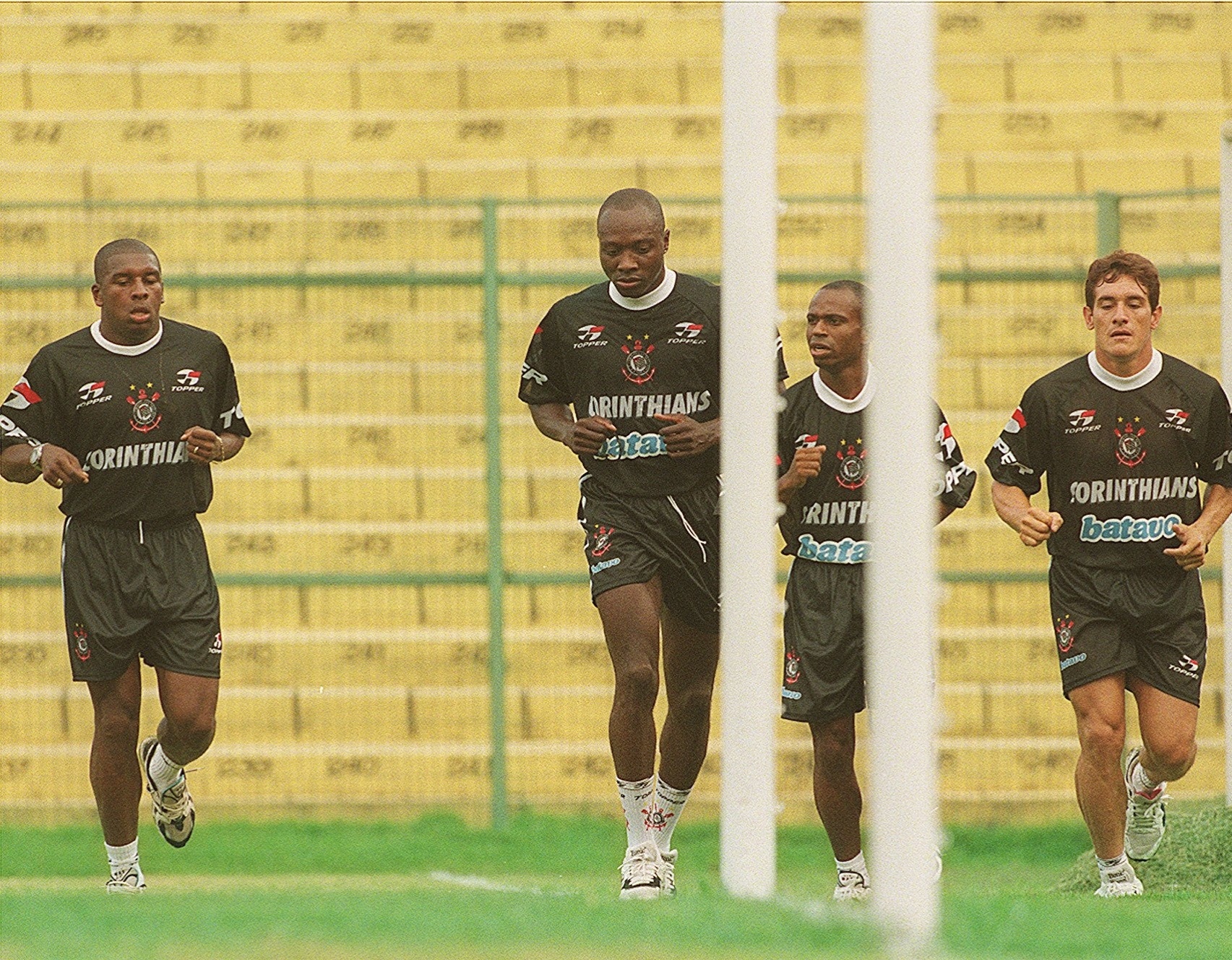 Morre Freddy Rincón, ídolo do Corinthians e da seleção colombiana