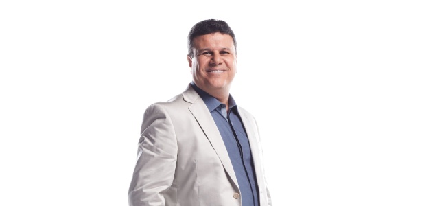 Flamengo x Fluminense no SBT: Téo José narrará a final do Carioca