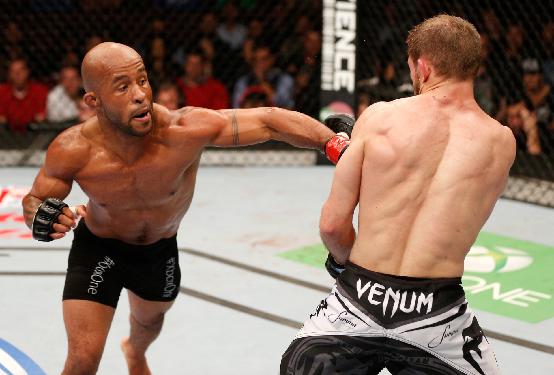 Fotos: UFC 174: Johnson bate Bagautinov - 15/06/2014 - UOL Esporte