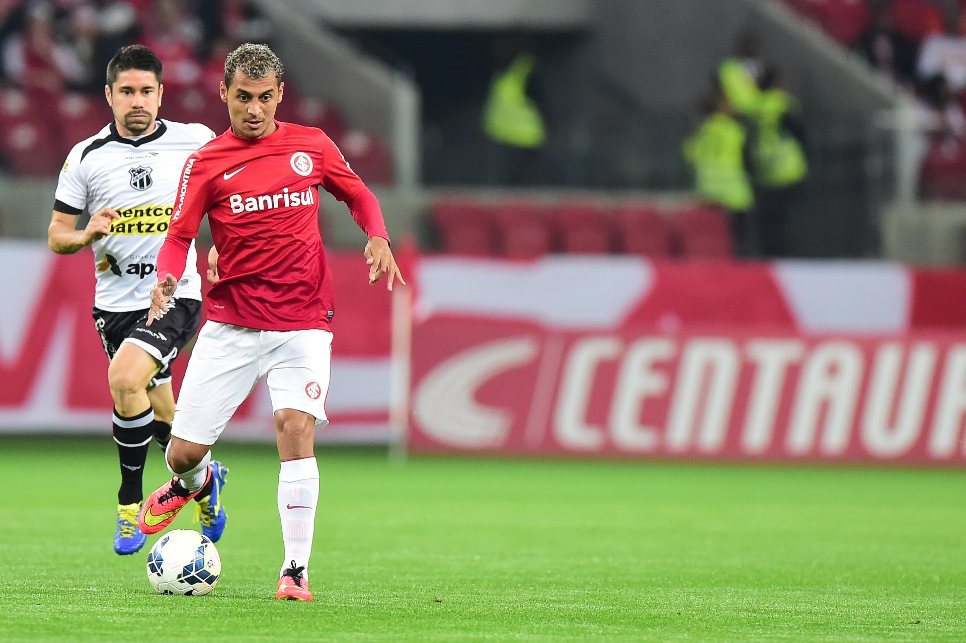 Fotos: Inter recebe o Ceará pela Copa do Brasil - 30/07/2014 - UOL Esporte
