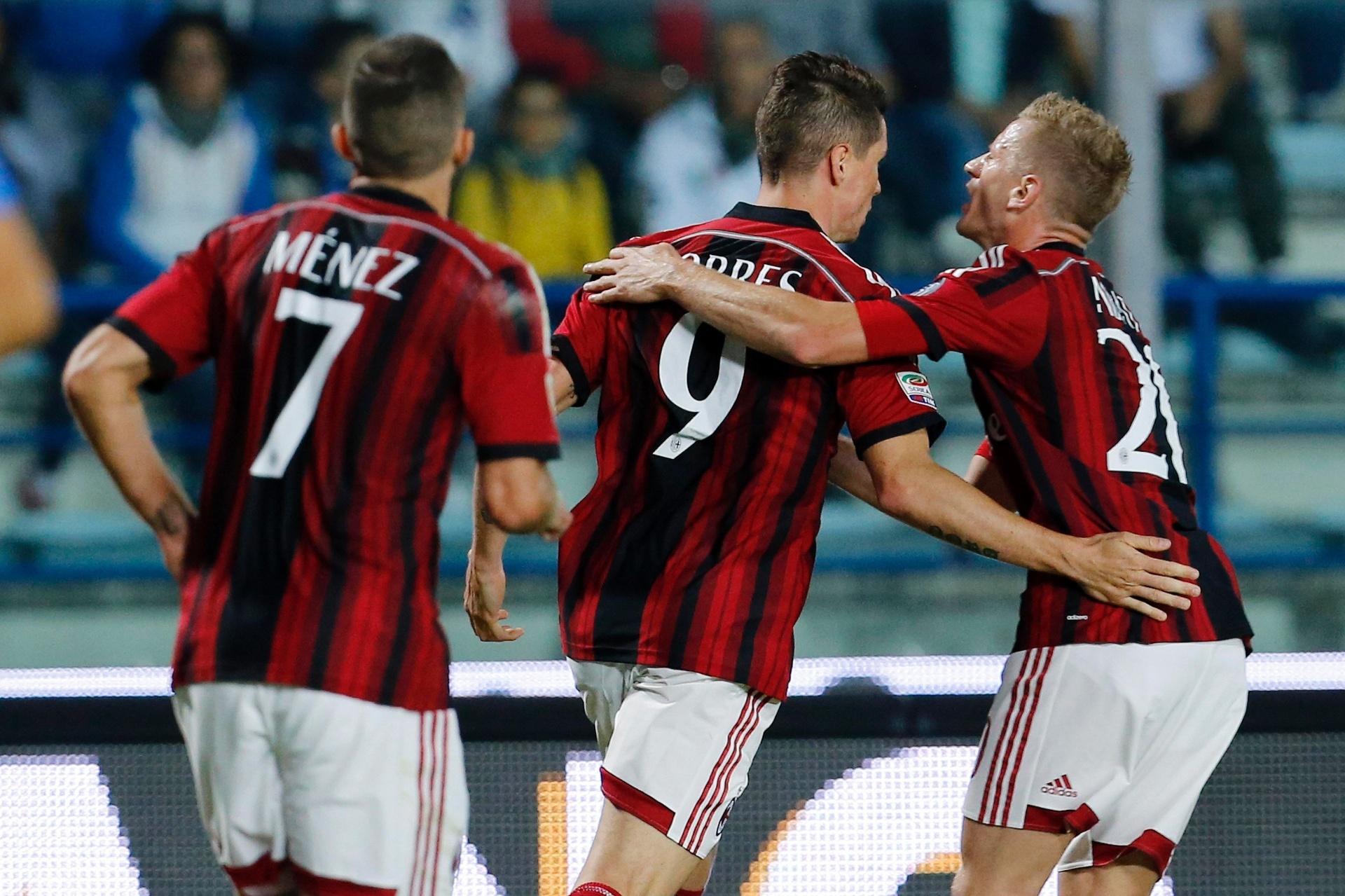 Fernando Torres faz seu 1º gol pelo Milan, que busca empate contra o ...