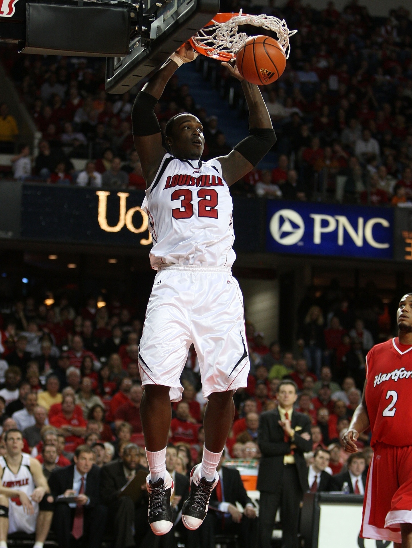 Fotos: Derrick Caracter, reforço do Flamengo para Mundial de clubes de ...