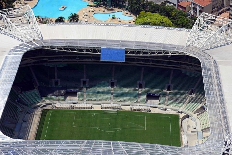 Fotos: Fotos aéreas mostram Arena Palestra - 31/10/2014 - UOL Esporte