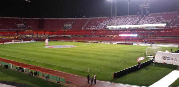 São Paulo faz reforma "para valer" em gramado do Morumbi, criticado em ...