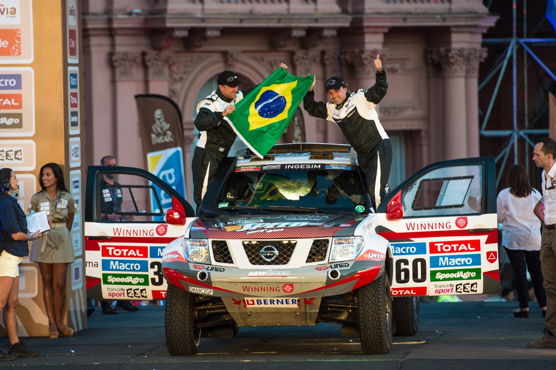 Famosos na Argentina, brasileiros sonham em ter sucesso com Dakar em ...