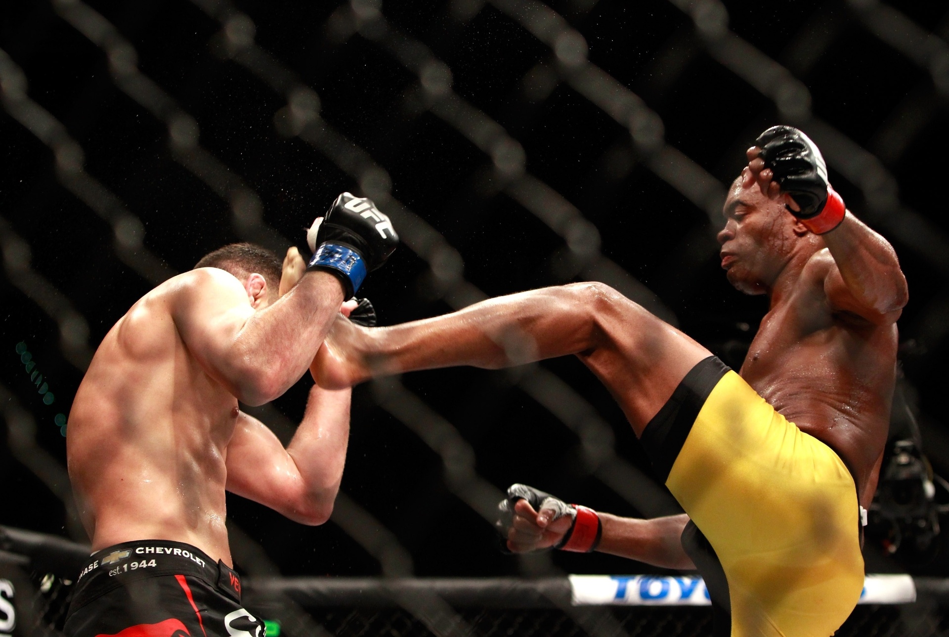 Fotos: Relembre as principais lutas de Anderson Silva no UFC - 04/07 ...