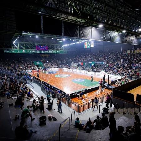 Torcidas lotam ginásios e fazem a diferença nos playoffs do NBB