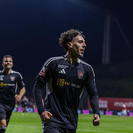 Vasco anuncia atacante português Nuno Moreira; veja detalhes