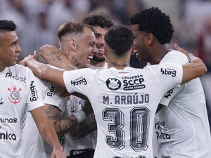 Corinthians escala trio de garotos contra o Cruzeiro; veja escalações