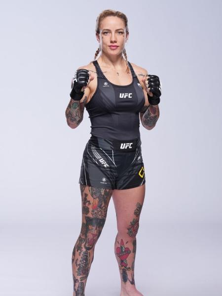 UFC: Tainara Lisboa destaca beleza de Jessica Rose-Clark