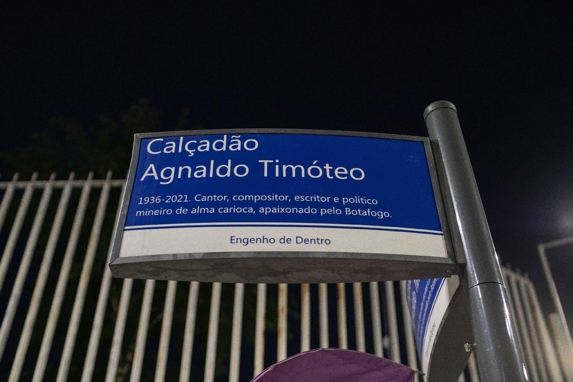 Fotos: Vida no entorno do Nilton Santos - 17/03/2022 - UOL Esporte