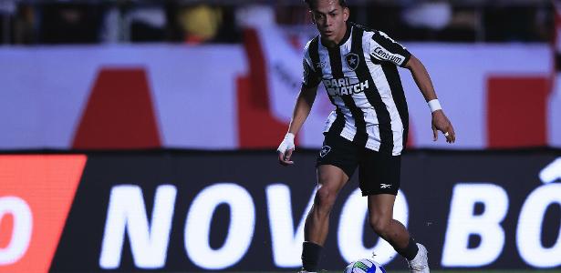 Matías Segovia exalta momento do Botafogo e apoio da torcida