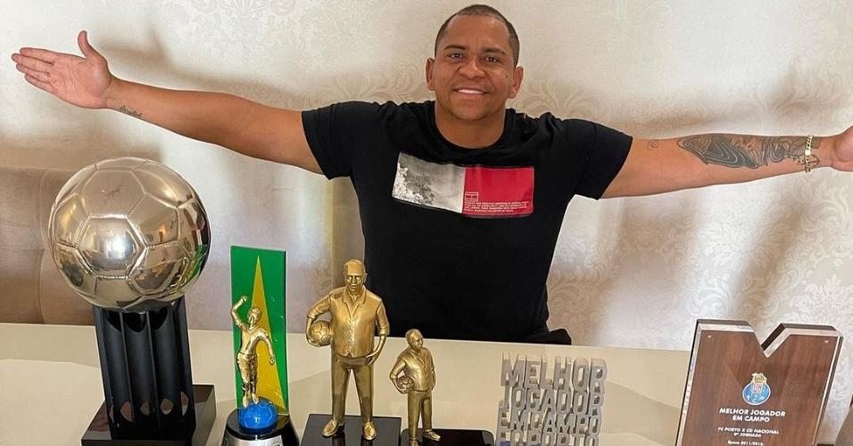 Walter conta qual treinador o magoou e quando se sentiu injustiçado