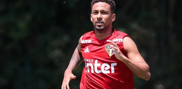 São Paulo: Biro Biro, do Botafogo, teve mal estar e foi a Hospital do ...