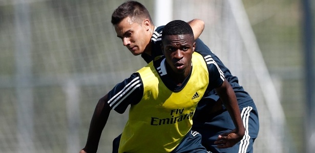 Vinicius Jr. dá passe à la Ronaldinho e se destaca em treino do Real ...